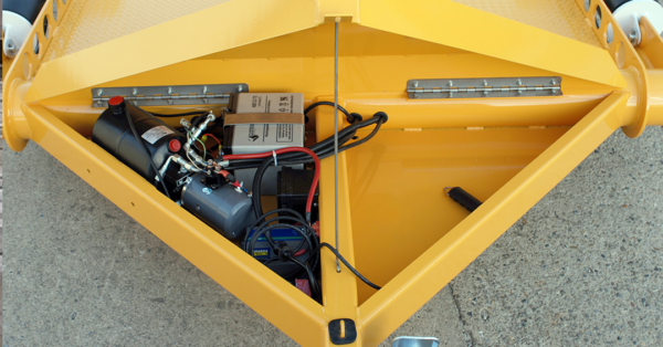 West-Mark Lo Riser 4 Degree Trailer - West-Mark Trucks and Trailers