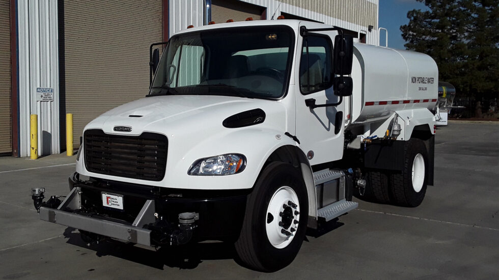 Fuel Bowser (BOWSER-001) - West-Mark Trucks and Trailers