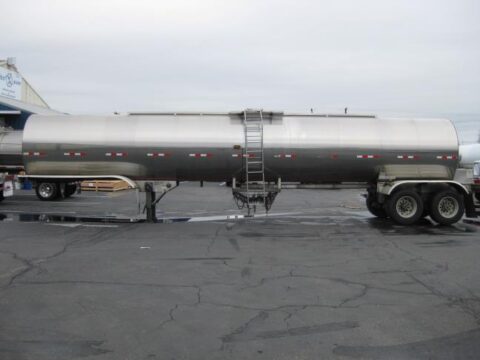 Tandem Axle Milk Tank Trailer (MILK-02RSA) - West-Mark Trucks and Trailers